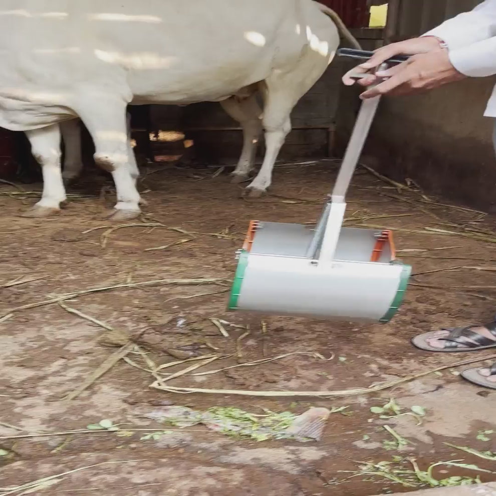 Cow Dung Collector – Buy Online for Dairy Shed Cleaning | Agri-Route